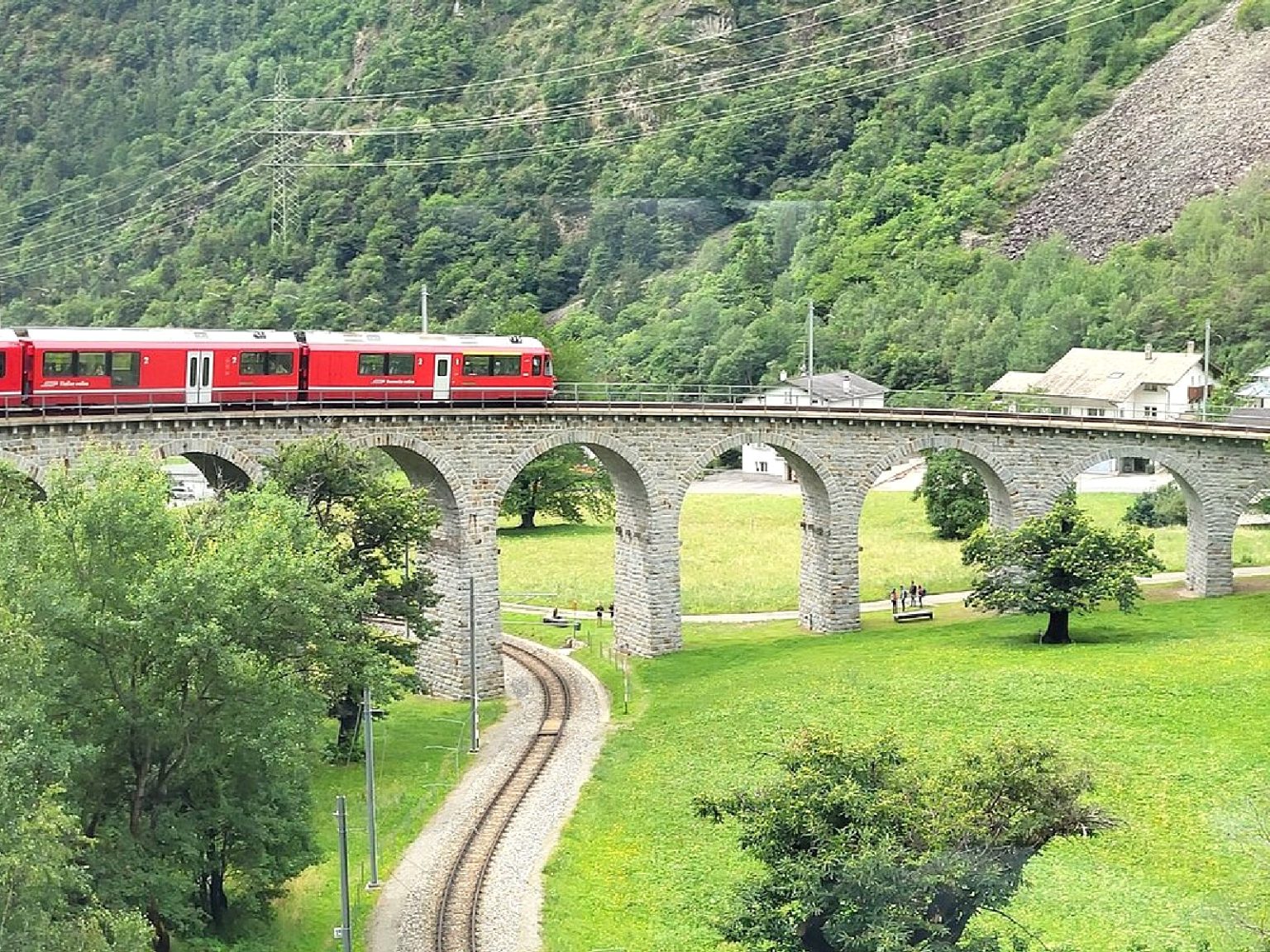 Bernina Express 2026 – Guide & Route with Expert Tips - Itinerary Expert